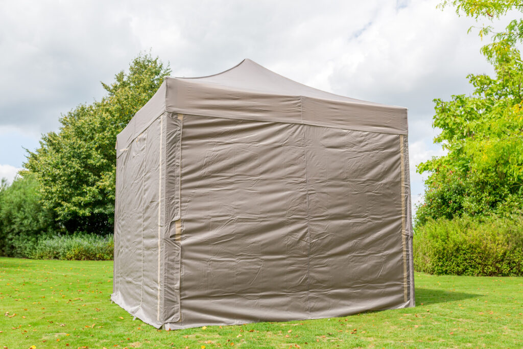 BBQ tent 3x4.5m - ABC-Rent